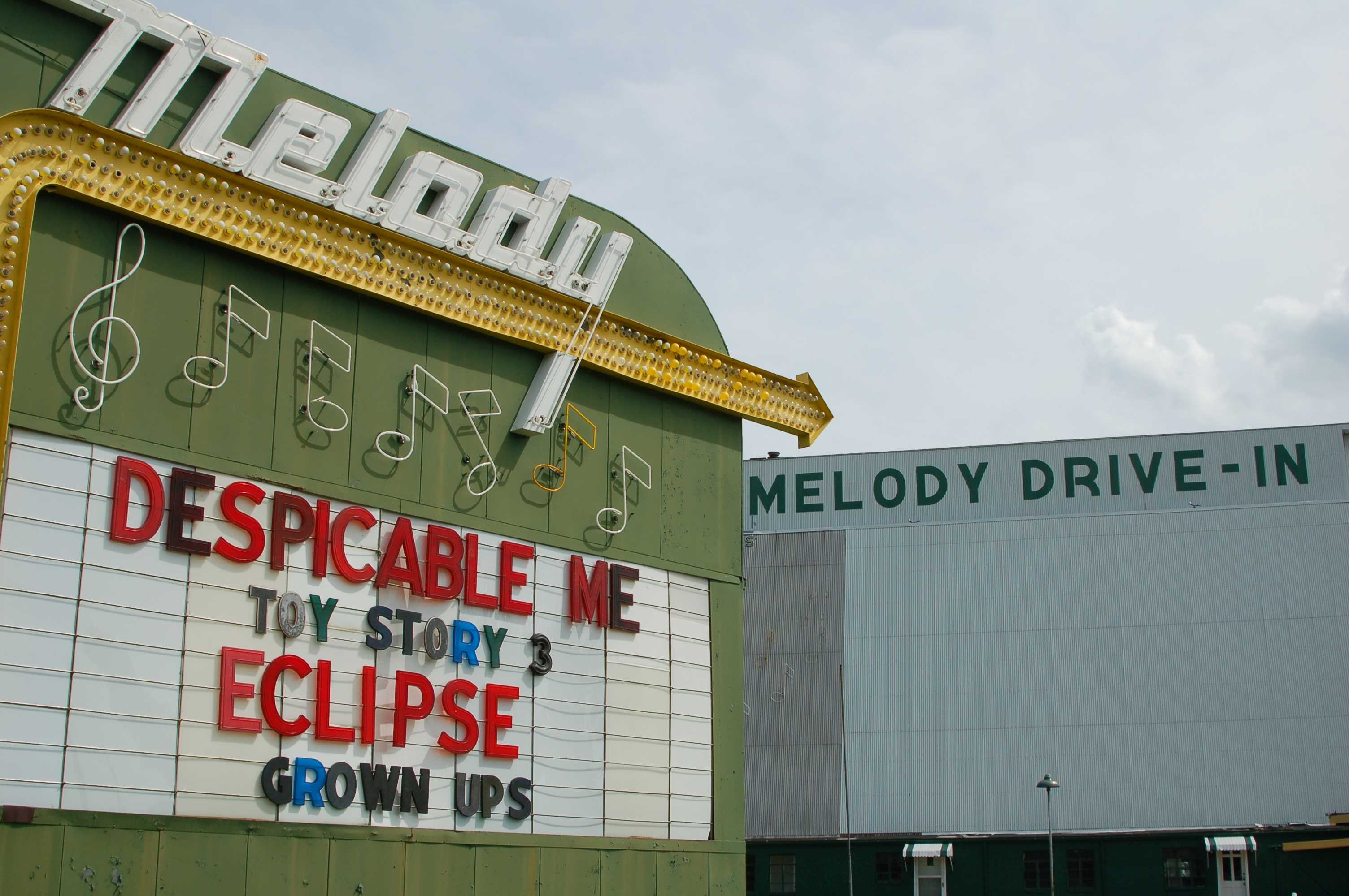 Drive-In Theatres & Outdoor Dramas – Dusty Tires