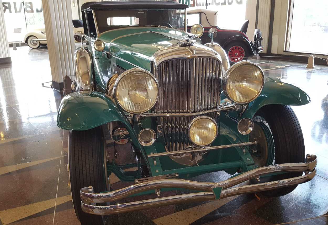 Automobile & motorcycle-related attractions – Dusty Tires