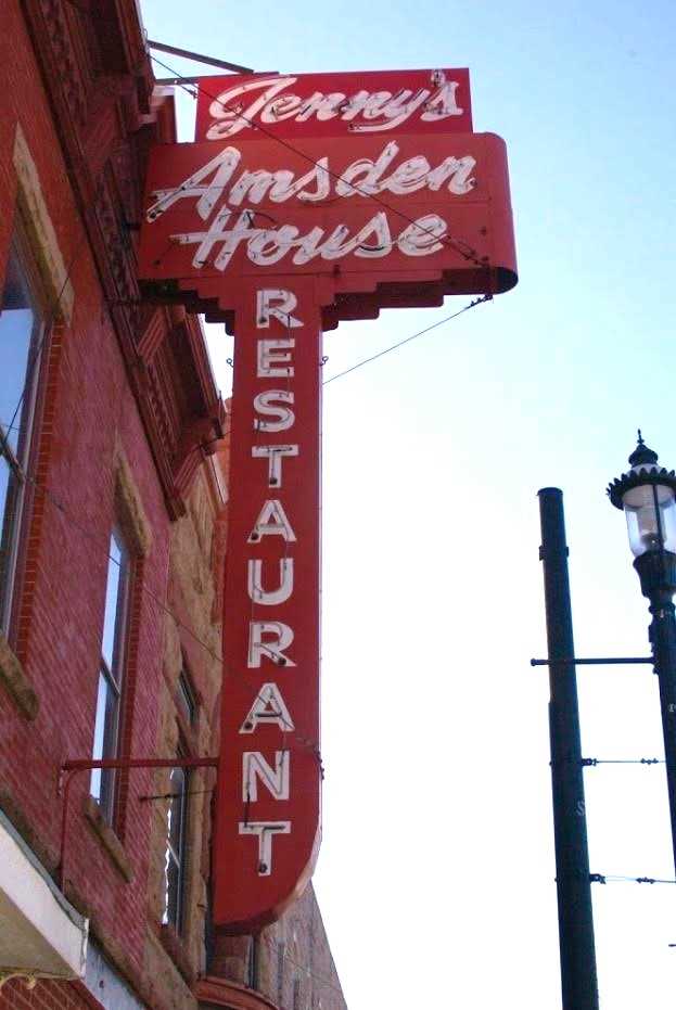 Diners & Unique Restaurants A-B – Dusty Tires