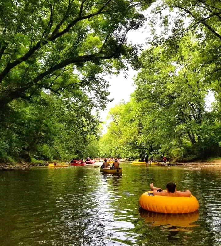 Canoeing and kayaking – Dusty Tires