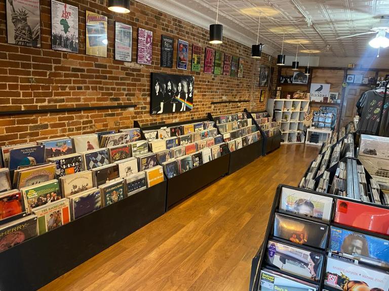 Blackbird Records is giant of a small record store – Dusty Tires